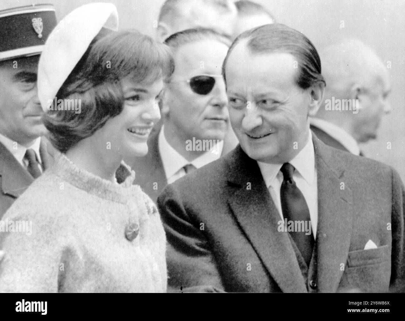 JACKIE KENNEDY WITH ANDRE MALRAUX IN PARIS / 2 JUNE 1961 Stock Photo ...
