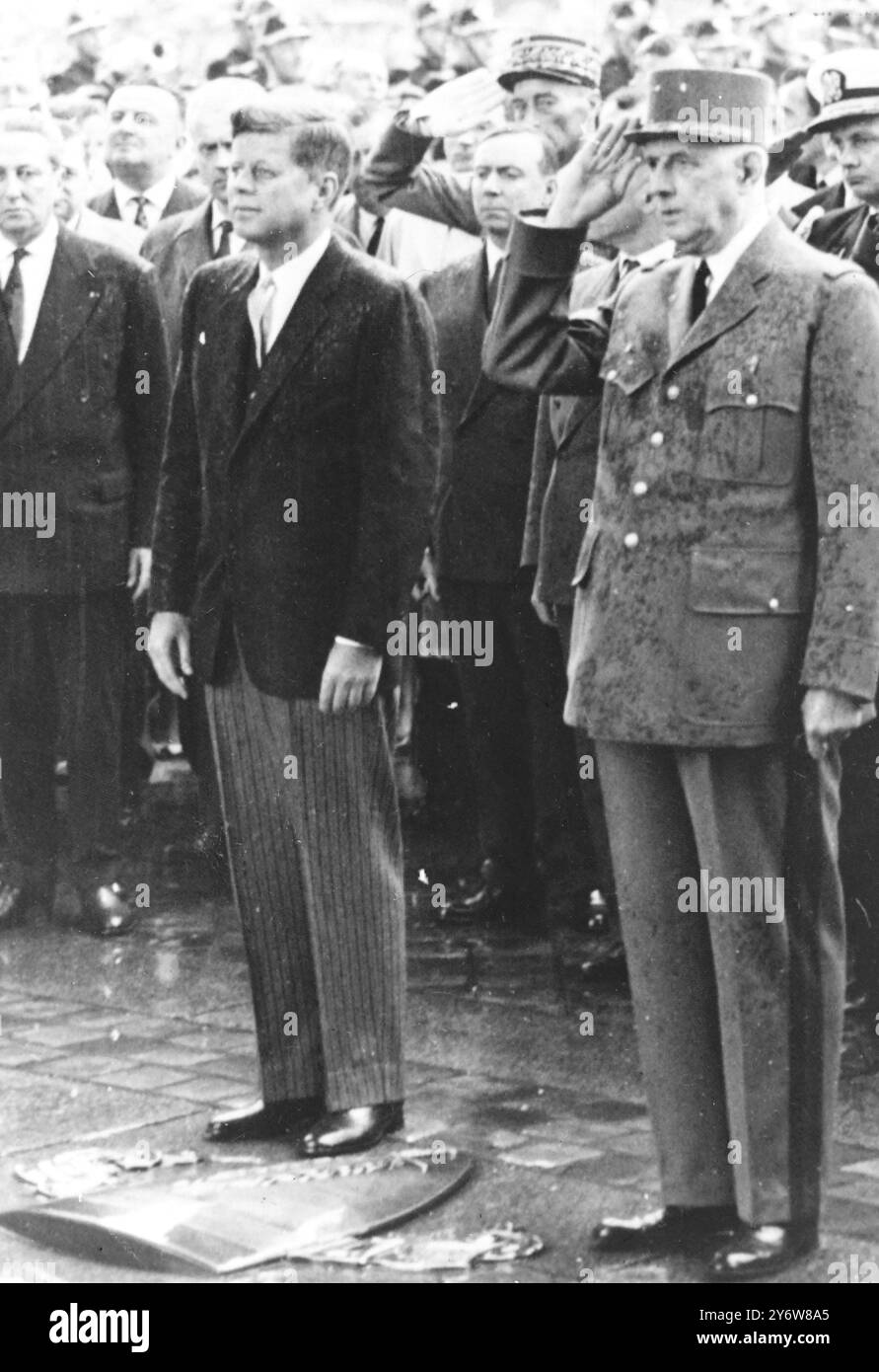 US PRESIDENT JOHN F KENNEDY PARIS TOMB UNKNOWN SOLDIER / 31 MAY 1961 ...