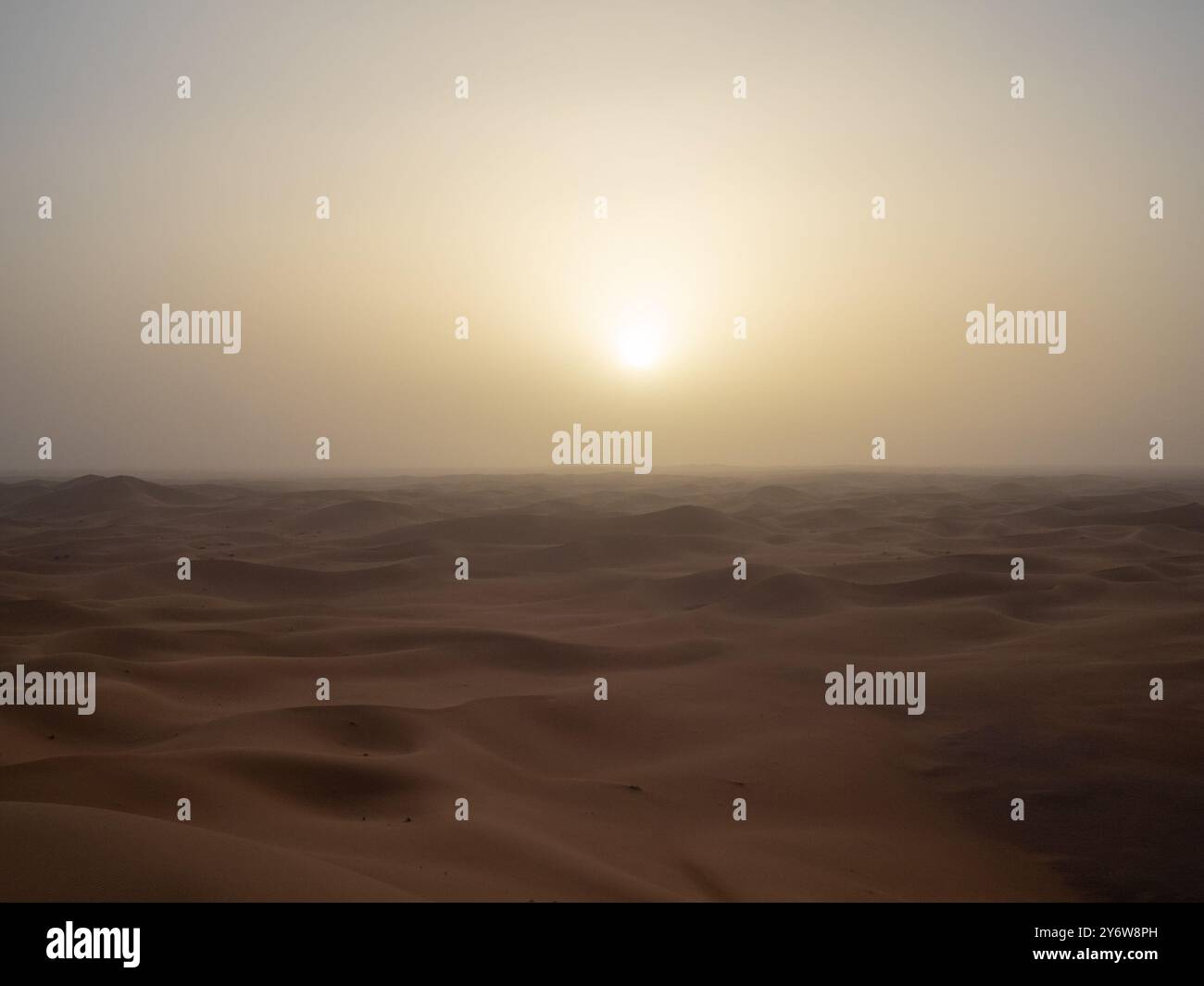 Sand dunes sunset in sahara hi-res stock photography and images - Alamy