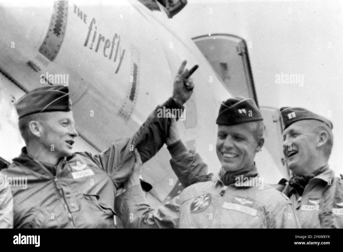 B-58 RECORD FLIGHT NEW YORK TO PARIS IN 200 MINUTES - PILOTS WILLIAM ...