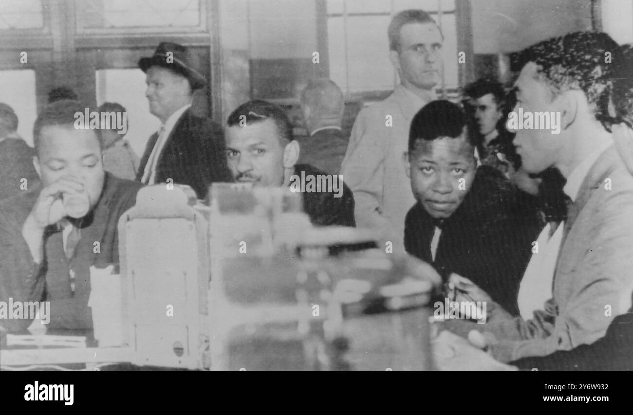 Segregation bus hi-res stock photography and images - Alamy