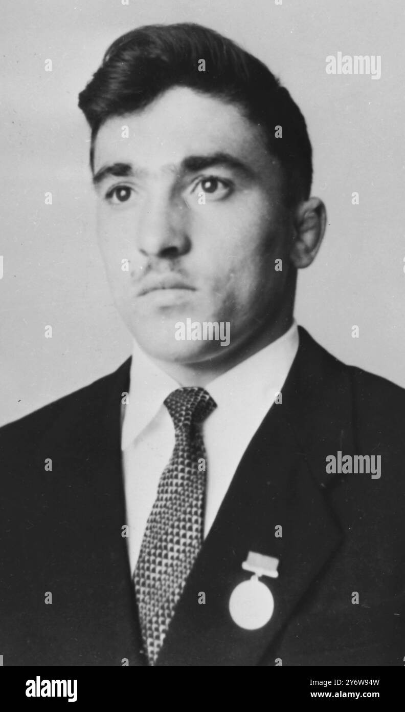 ALI ALIEV - RUSSIAN WRESTLER AND A DOCTOR 24 MAY 1961 Stock Photo - Alamy