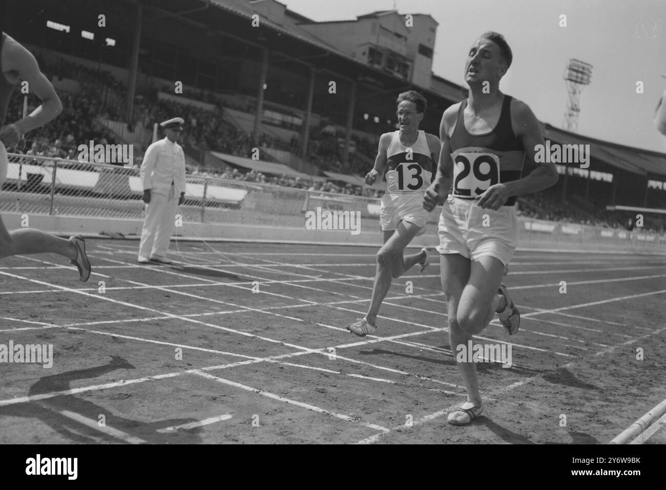HYMAN MARTIN ATHLTE ACTION / 22 MAY 1961 Stock Photo - Alamy