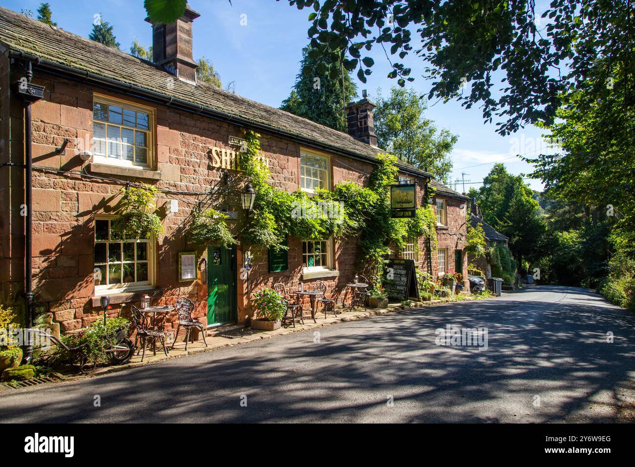The Ship inn a quintessential English country pub in the Cheshire Peak ...