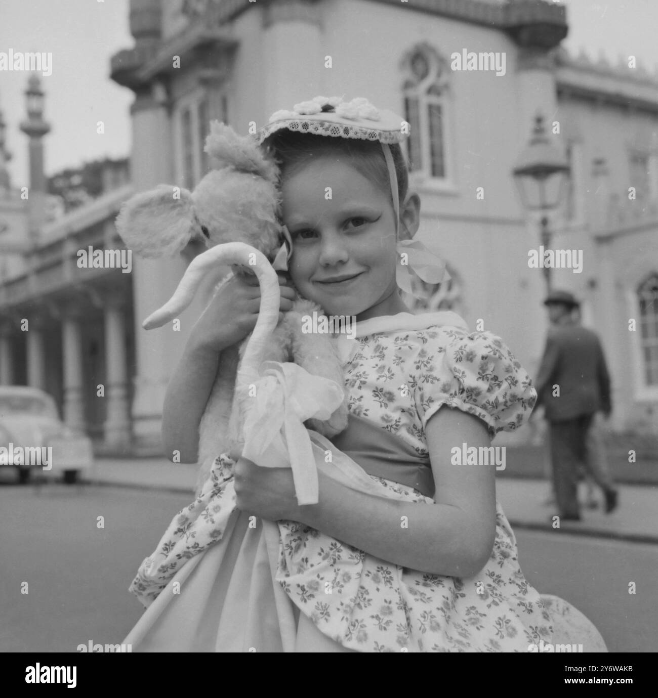 JULIE WILKINSON DURING BRIGHTON MUSIC FESTIVAL / 15 MAY 1961 Stock ...
