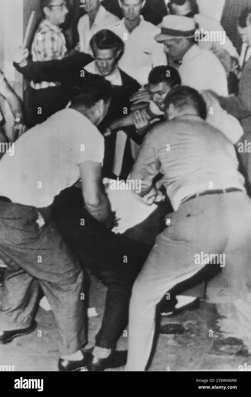 RACIAL SEGREGATION - BLACK CIVIL RIGHTS ACTIVIST BEATEN UP ON WHITE ...
