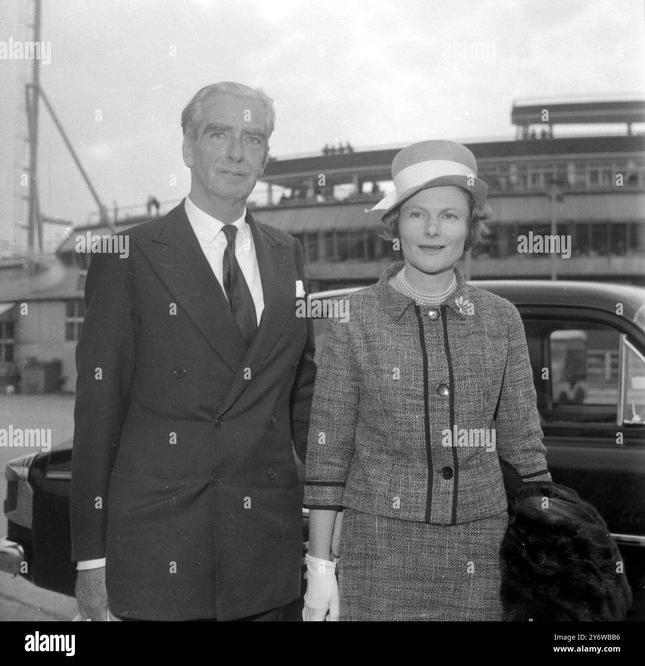 SIR ANTHONY EDEN WITH WIFE AT LONDON AIRPORT / 9 MAY 1961 Stock Photo ...