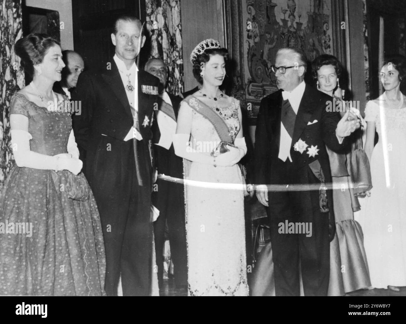 QUEEN ELIZABETH II WITH PRINCE PHILIP AND GIOVANNI GRONCHI IN ROME 8 ...