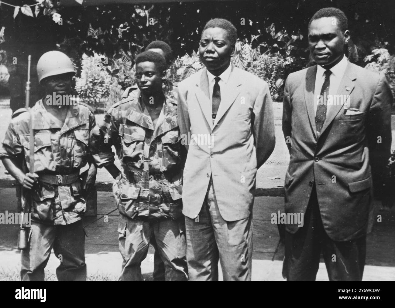 MOISE TSHOMBE WITH EVARISTE KIMBA IN CONGO / 2 MAY 1961 Stock Photo - Alamy