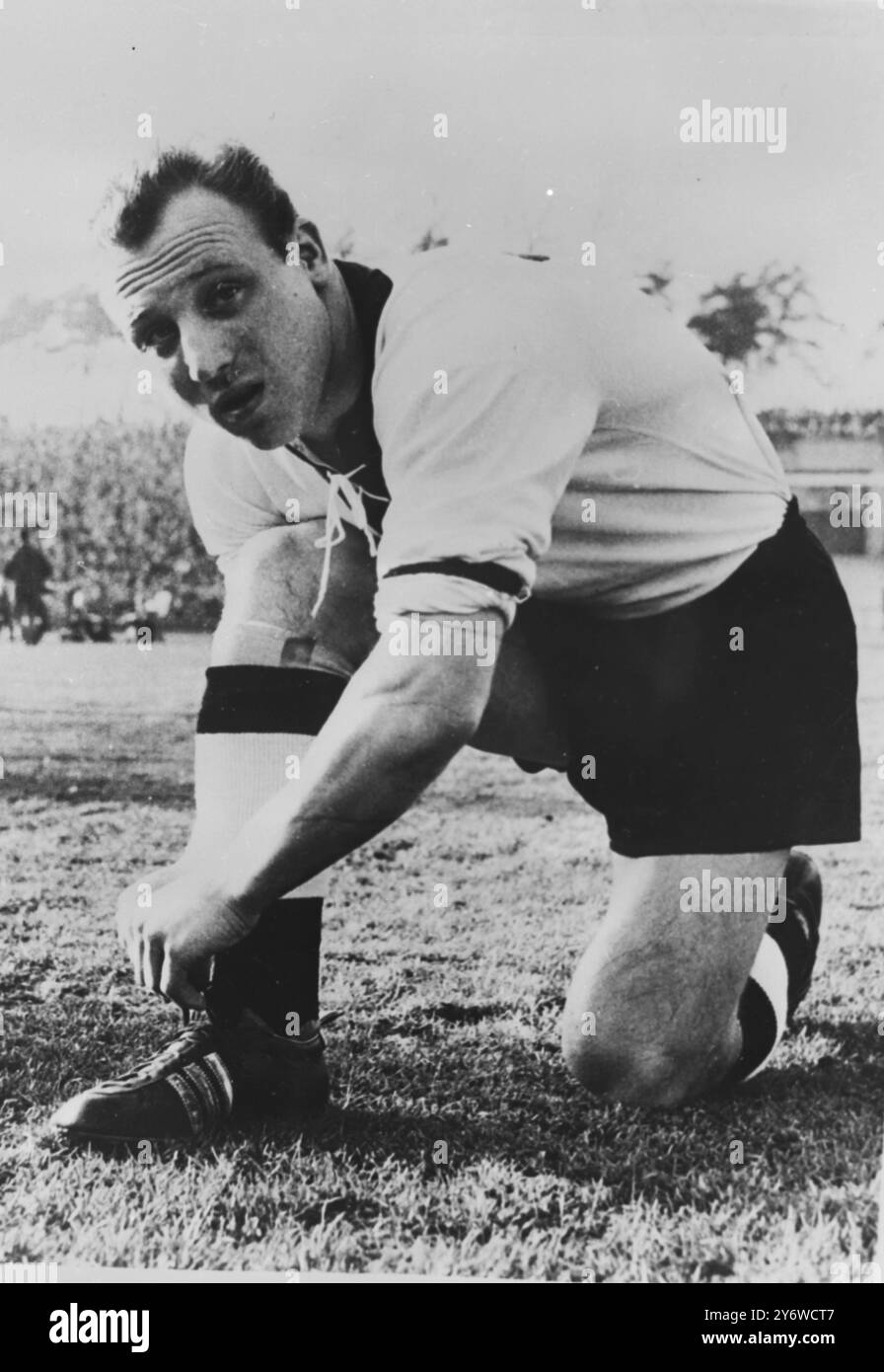 FOOTBALLER UWE SEELER - VOTED GERMANY 'S PLAYER OF THE YEAR 28 APRIL ...