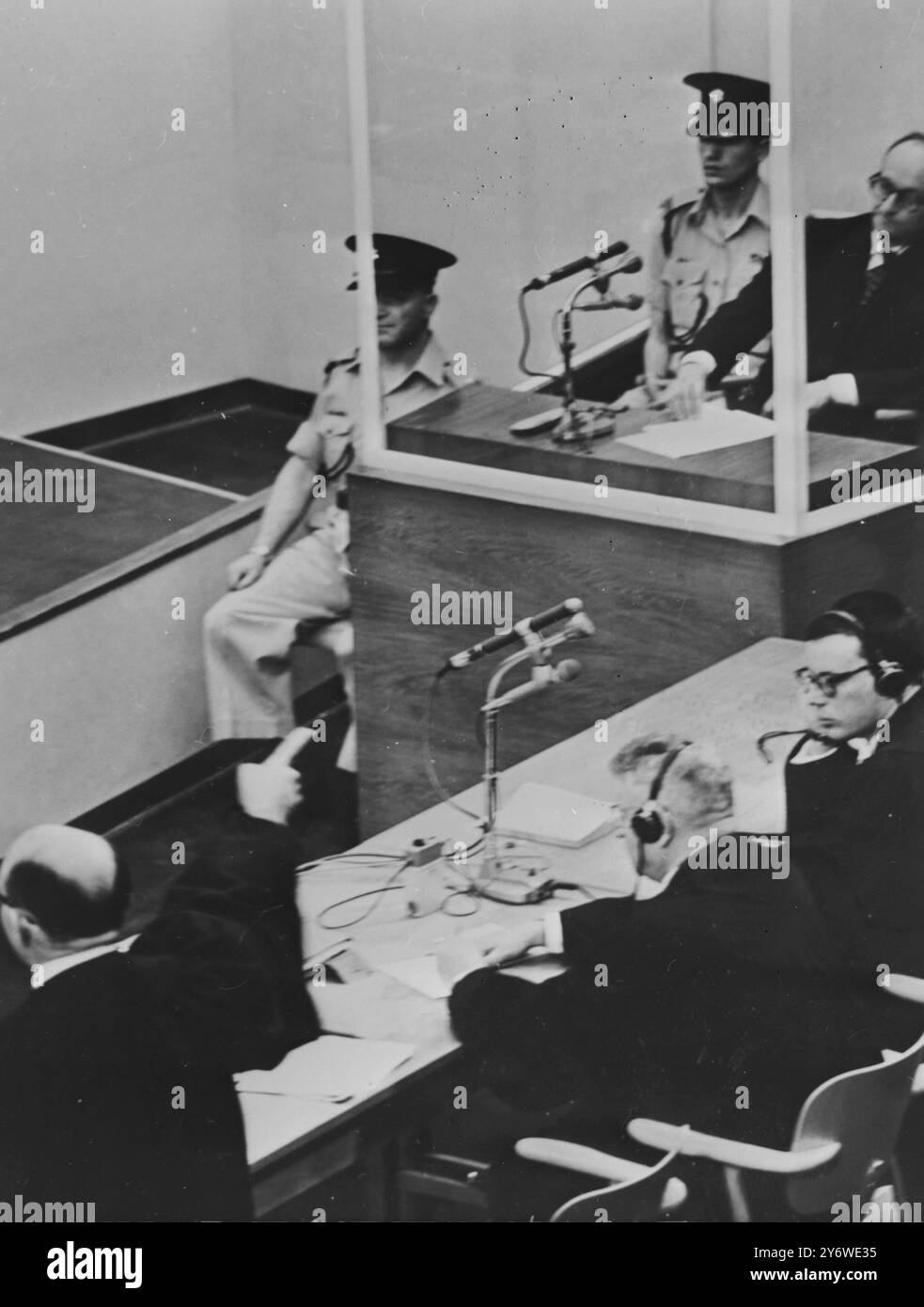 GIDEON HAUSNER POINTS TO THE ACCUSED - ADOLF EICHMANN TRIAL / 17 APRIL ...