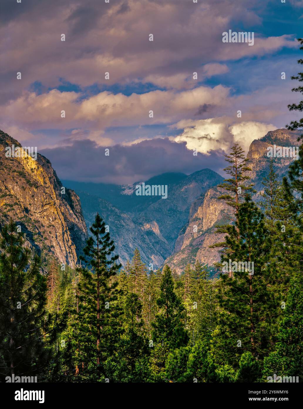 Cedar Grove, Grand Sentinel, Kings Canyon National Park, California ...