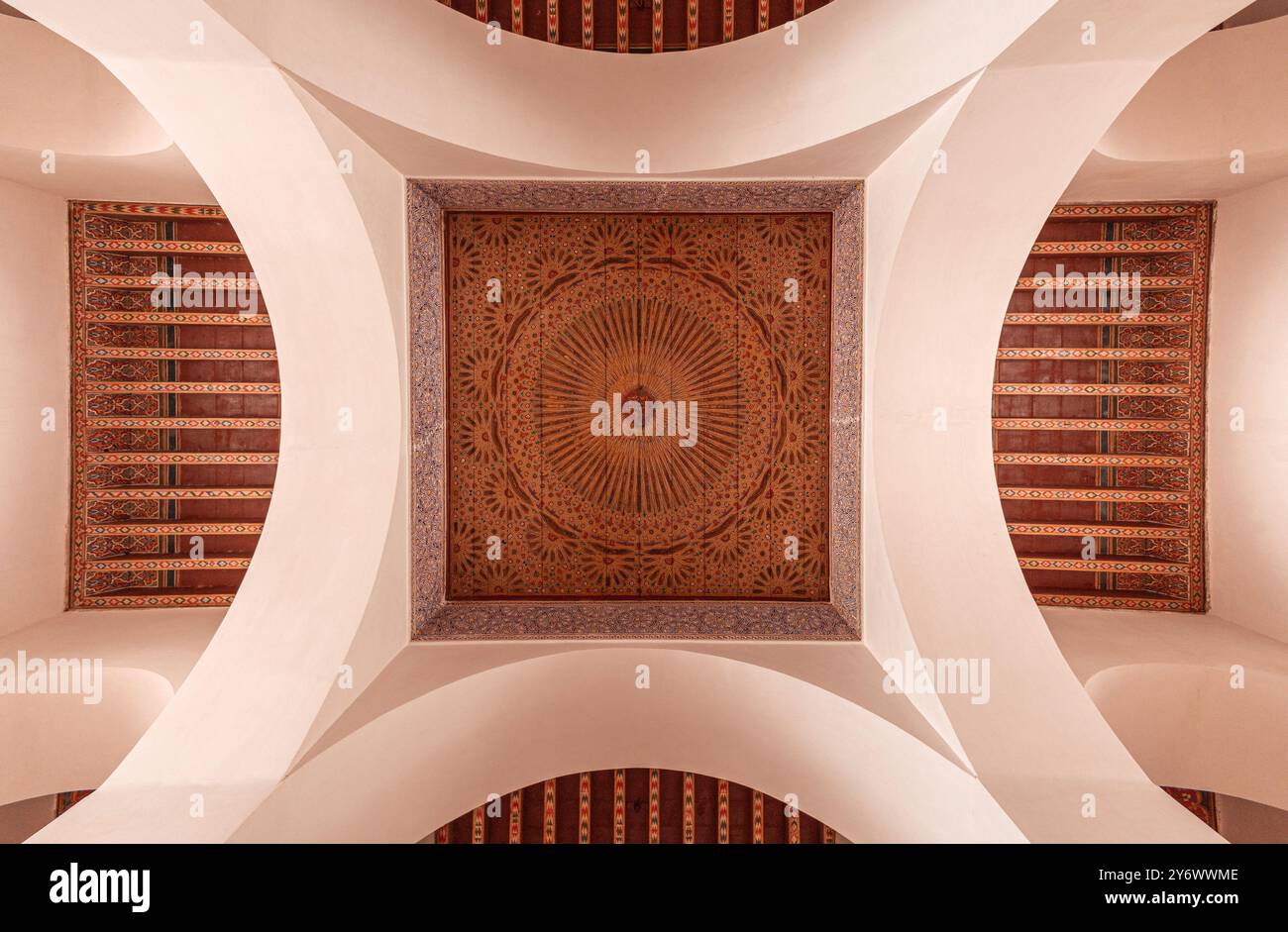 Inside the Pavilion at Menara Gardens, ancient traditional Moroccan ...