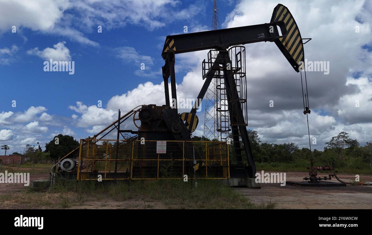 entre rios, bahia, brazil - setembro 10, 2024: oil exploration machine ...