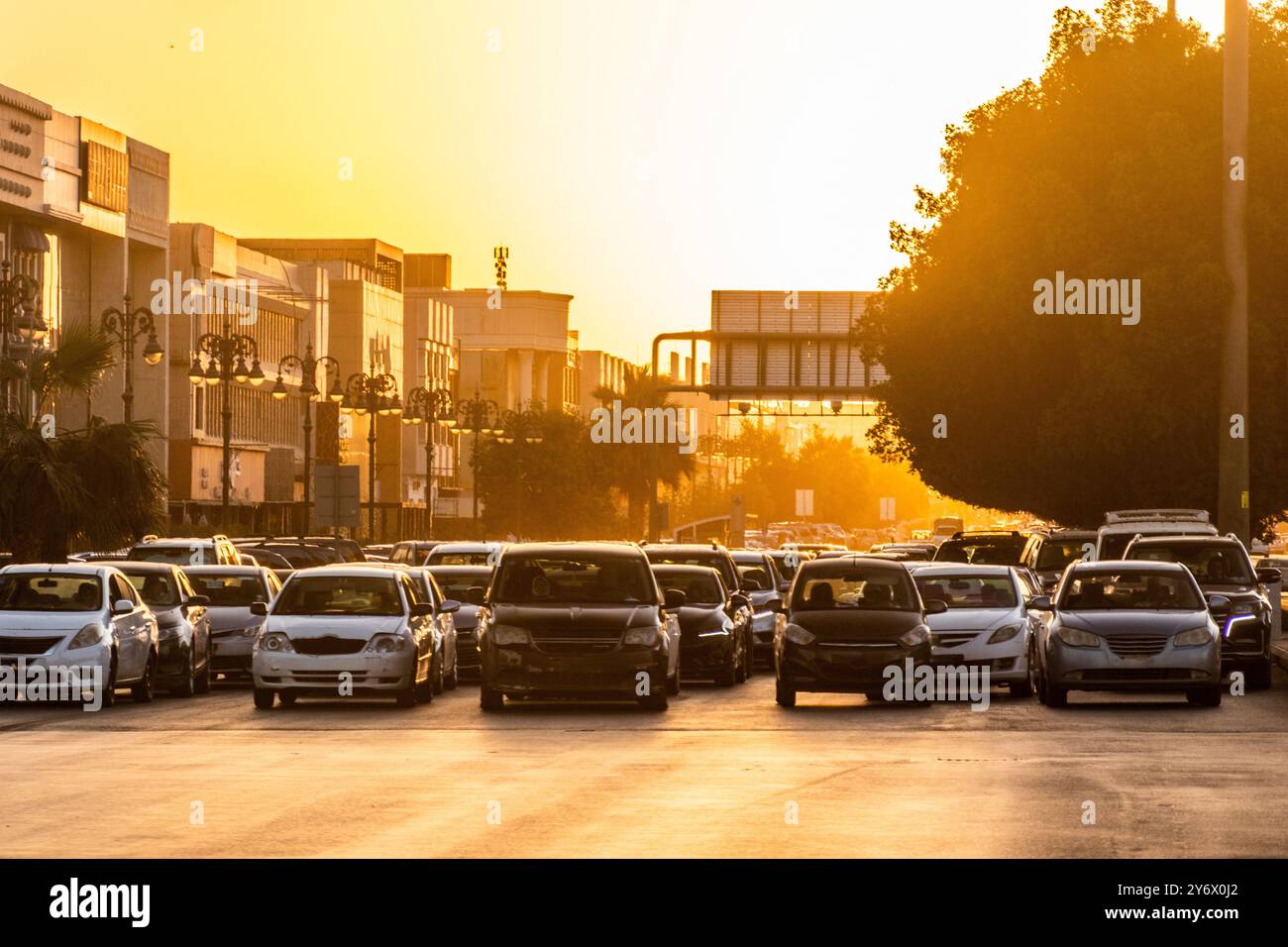 Road traffic in Riyadh during sunset, Saudi Arabia Stock Photo - Alamy