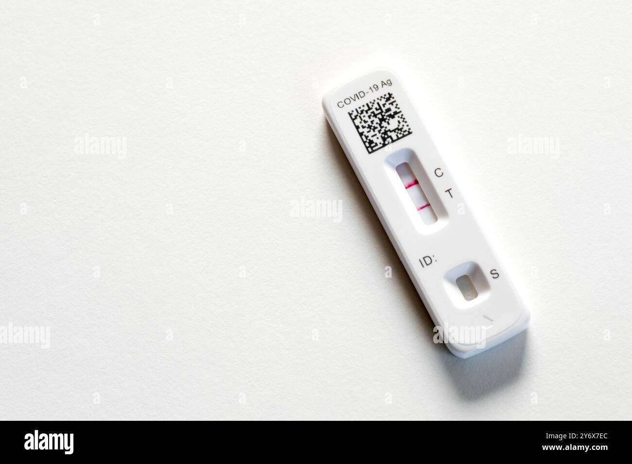 WA26117-02.....WASHINGTON - COVID-19 Antigen Home Test. Positive test ...