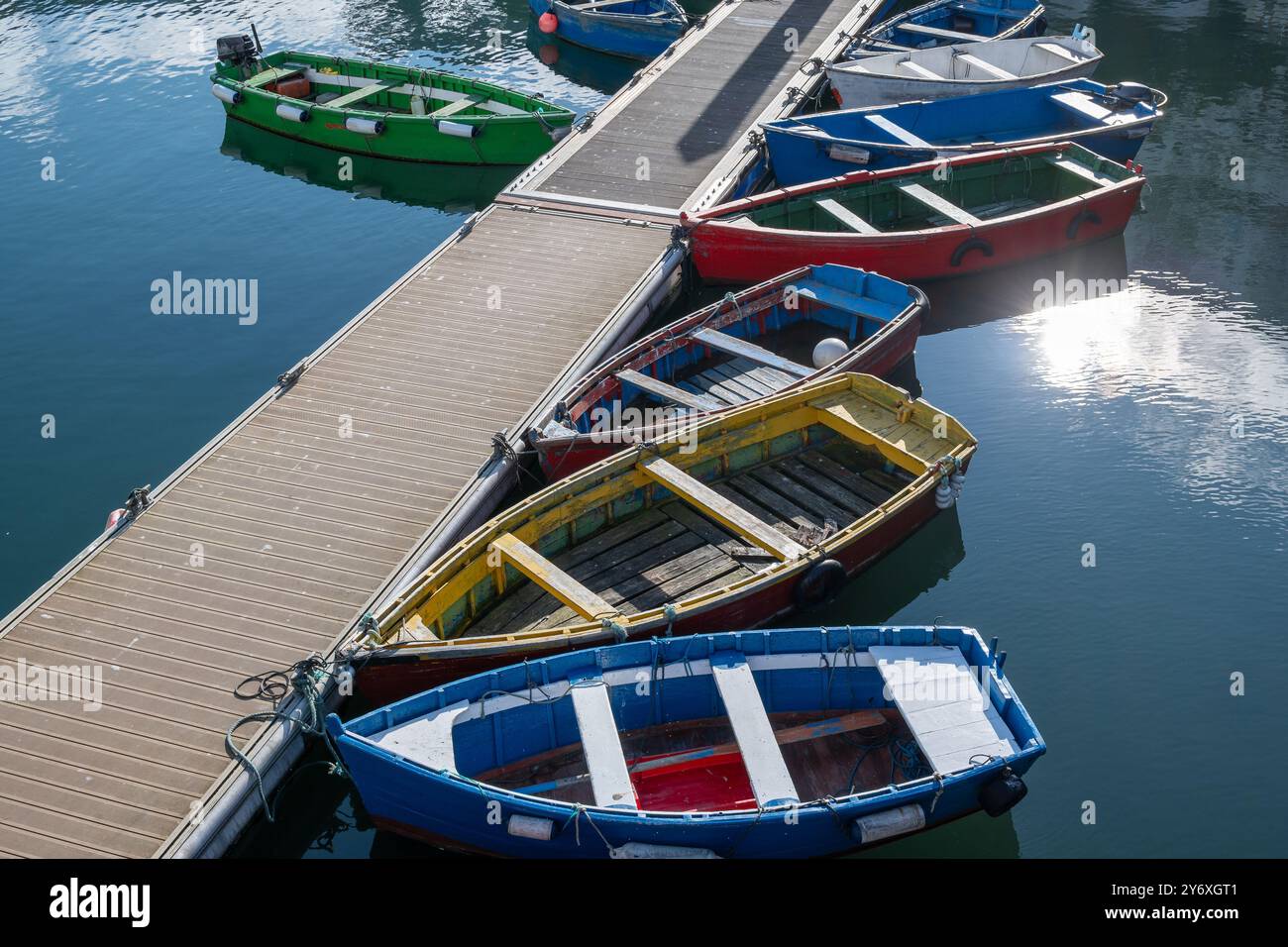 Bote de remos antiguo hi-res stock photography and images - Alamy