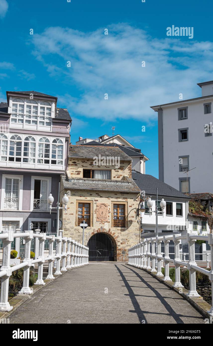 Barandilla vertical hi-res stock photography and images - Alamy