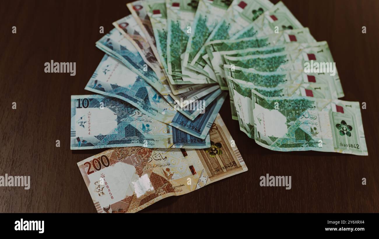Currencies and money exchange trading concepts. Qatari 500 Riyals Bank ...
