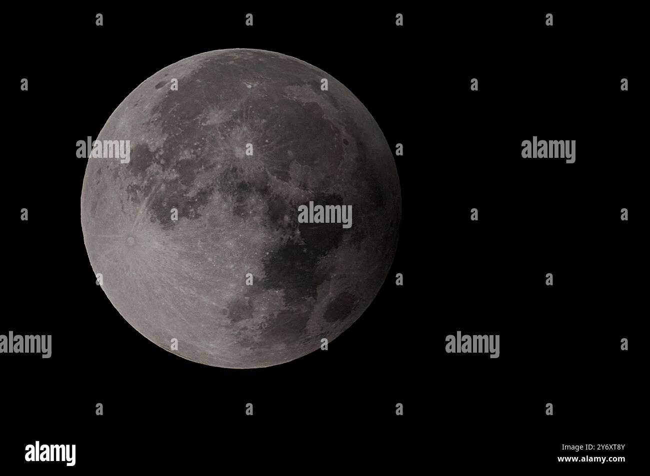 Full moon high resolution detailed hi-res stock photography and images - Alamy