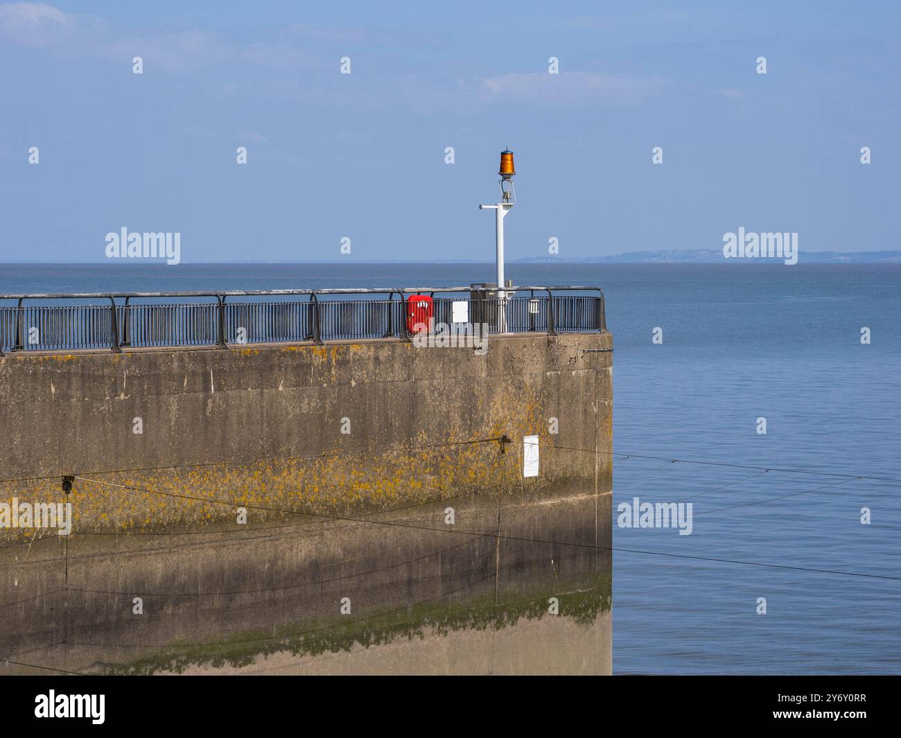 Harbour Wall Viewpoint, Harbour Wall, with Shipping Warning Light ...