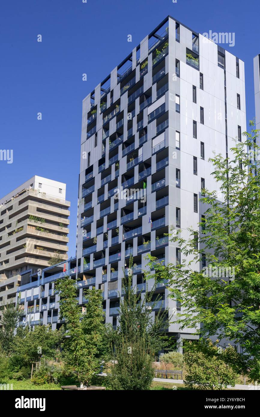 High rise building building complex business district hi-res stock ...