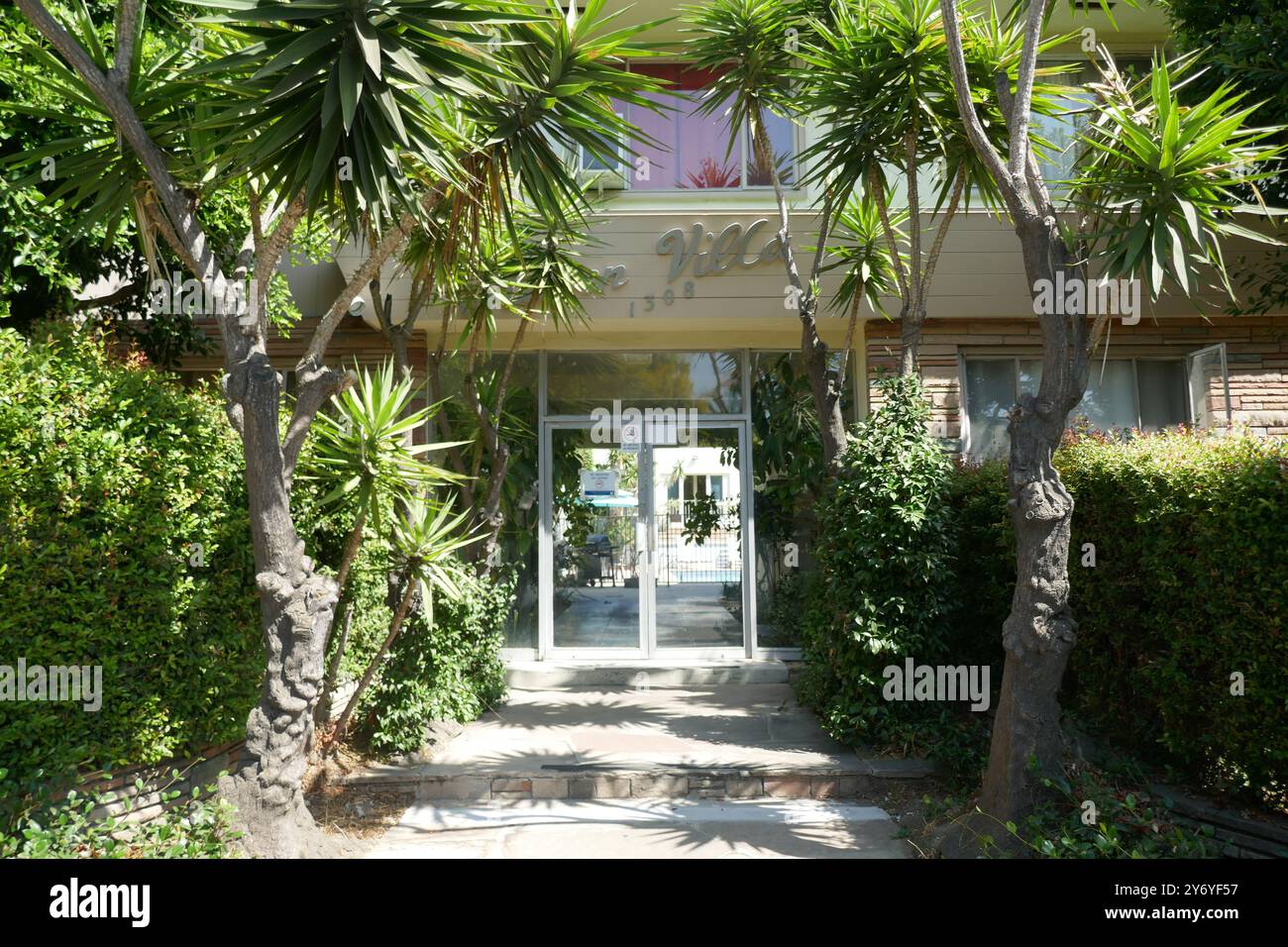 West Hollywood, California, USA 18th September 2024 Actress Barrie ...