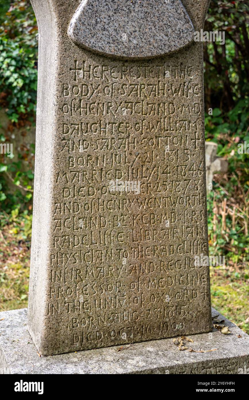 Grave of Sir Henry Wentworth and Sarah Acland in Holywell Cemetery ...