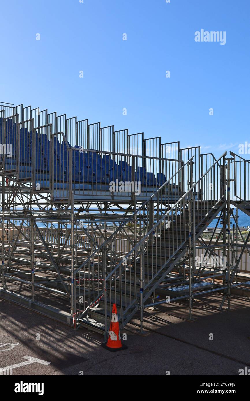 Spectateurs en tribune hi-res stock photography and images - Alamy