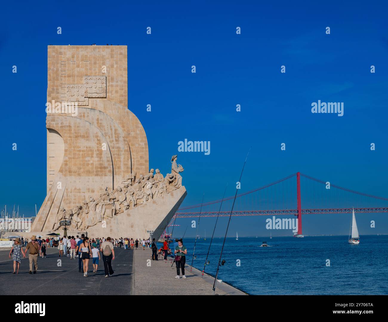 Padrao dos Descobrimentos, Monument to the Discoveries with sculpted ...