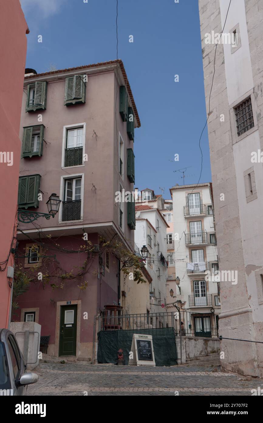 Historische lissabon fassade hi-res stock photography and images - Alamy