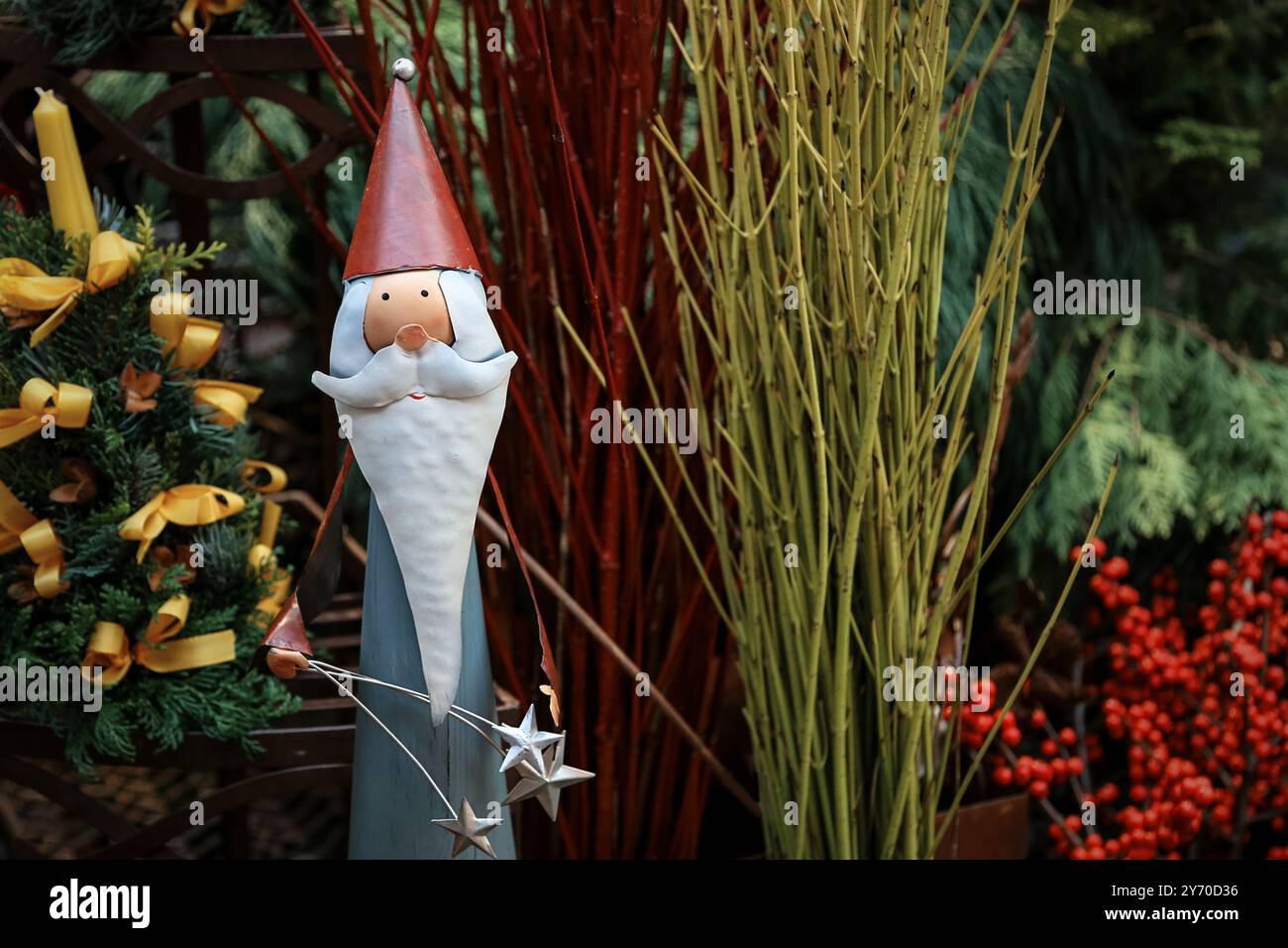 Minimalist Santa Claus figure. Christmas outdoor decorations. Christmas ...