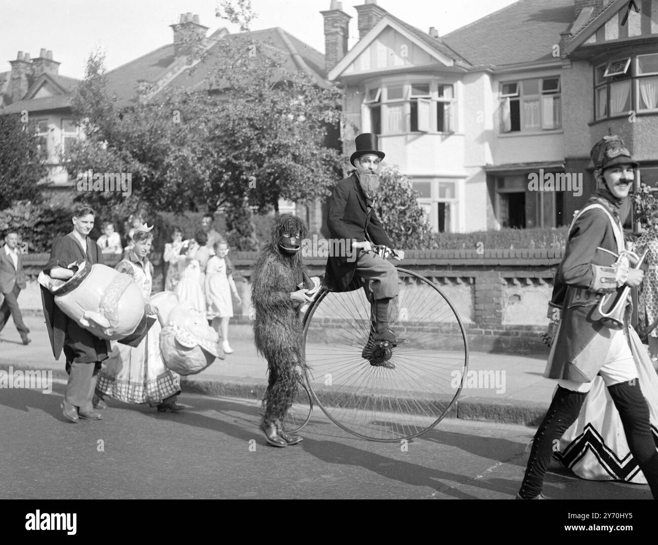Penny farthing rider Black and White Stock Photos & Images - Alamy