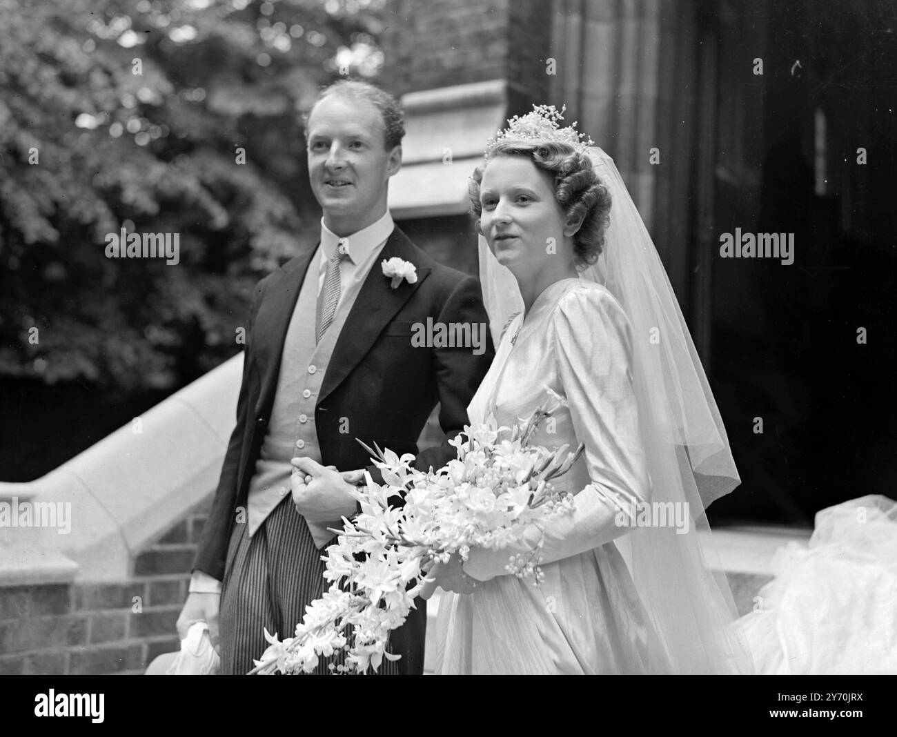 TELEVISION FIGURE GIRL WEDS 21-year-old Deirdre Blundell-Brown , of ...