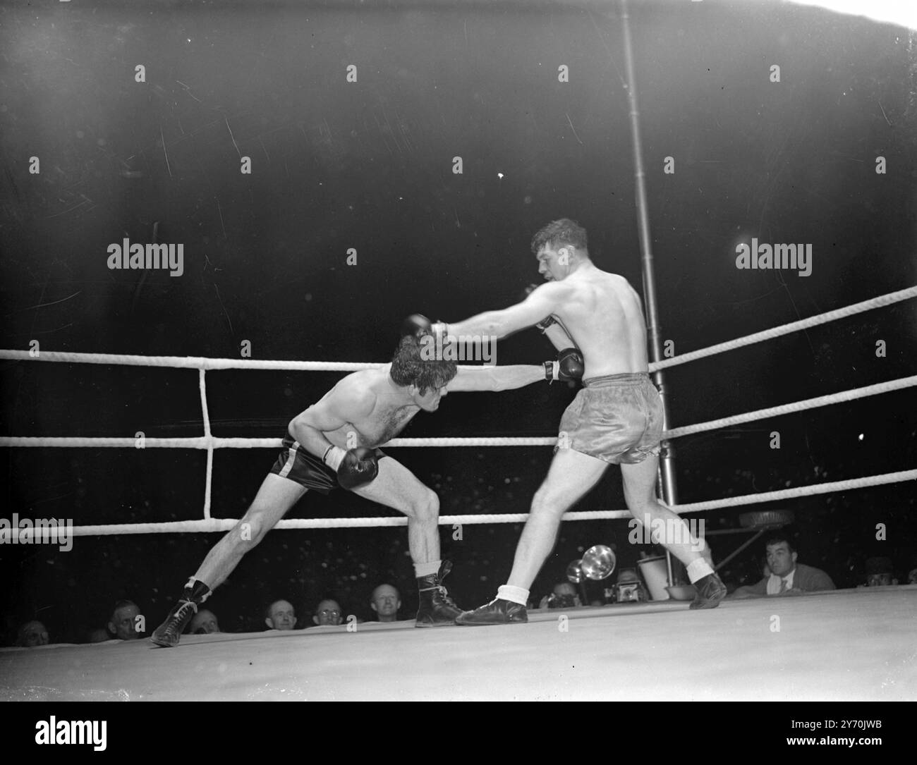 WOODCOCK V MILLS FIGHT Bruce Woodcock, British, empire and European ...