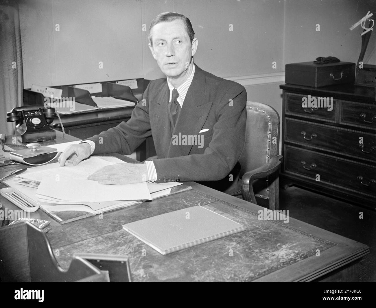 AIRMAN IN DEFENCE MINISTRY KEY POST Air Marshal Sir WILLIAM ELLIOT at ...