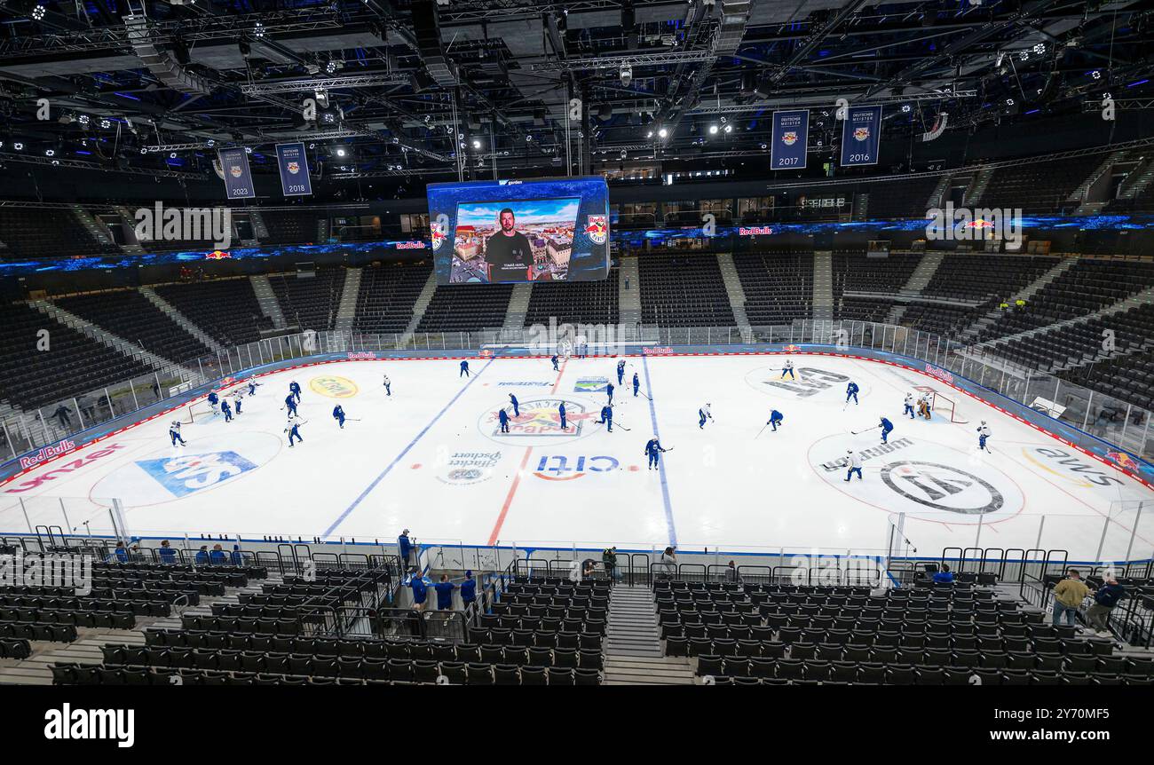 SAP Garden, Innenansicht, Totale, Sicht aus dem Oberrang. GER, Red Bull ...