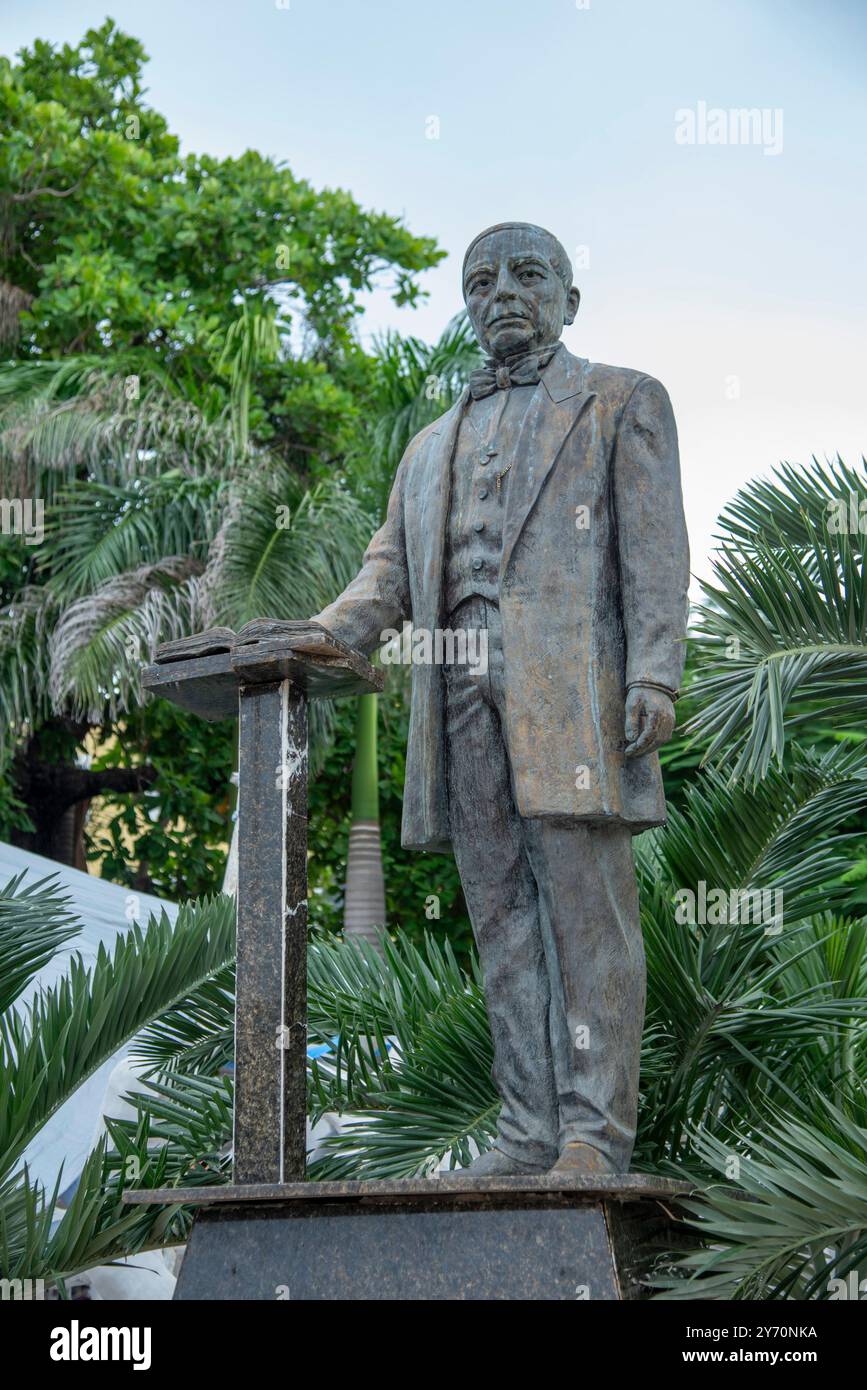 Benito Pablo Juárez García statue in Cozumel Yucatan Mexico Stock Photo ...