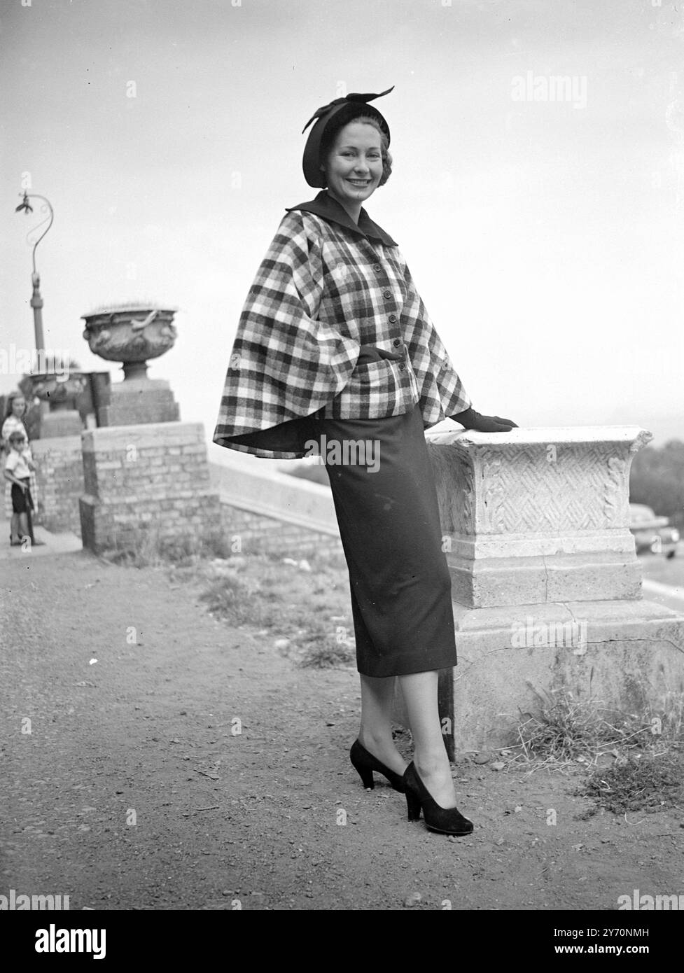 TWO DIMENSIONAL Black, white and grey check makes an eye-catching ...