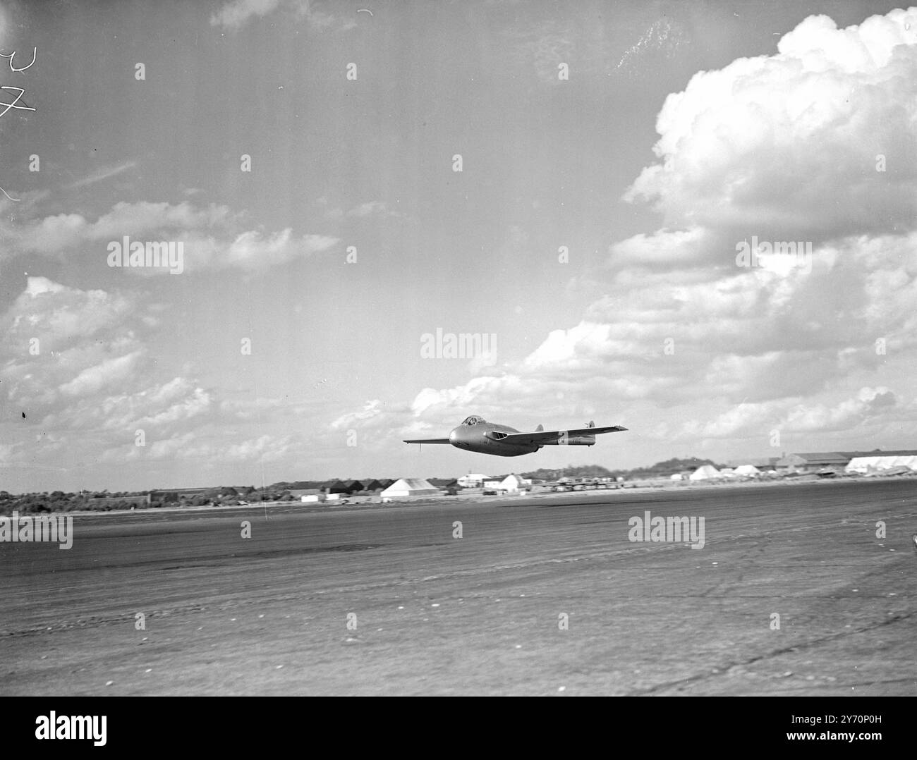 ' SECRET ' IS OUT - AND IN THE AIR BRITIAN'S NEW JET FIGHTER Taken off ...