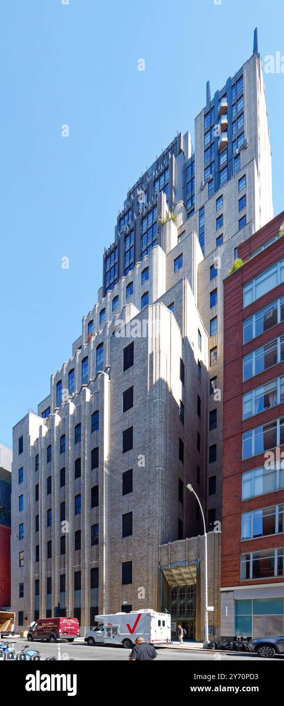 Verizon’s entry to the block-through Walker Tower is at 215 West 17th ...