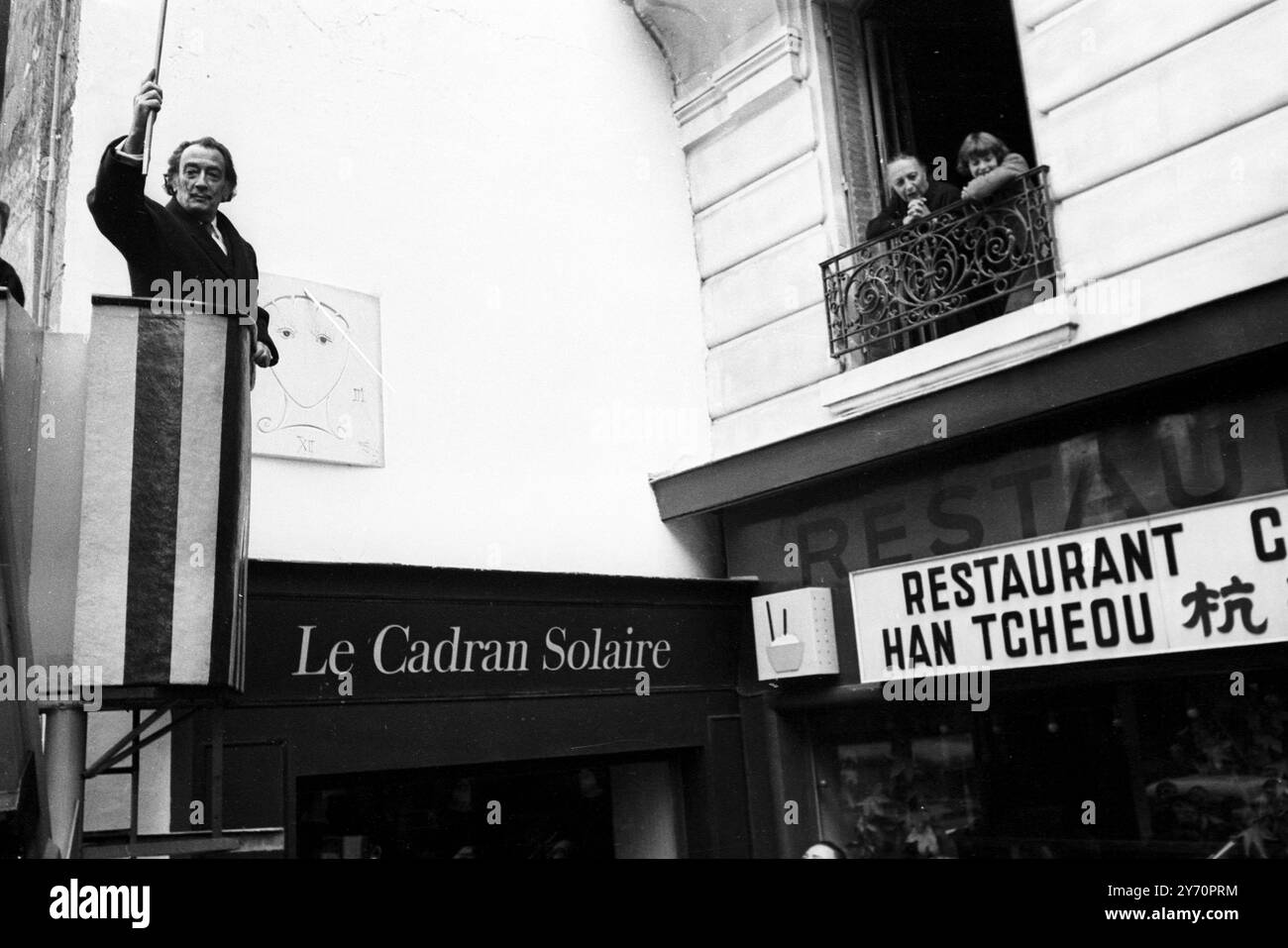 Salvador Dali unveils a Daliesque sundial on the wall of the Sundial ...