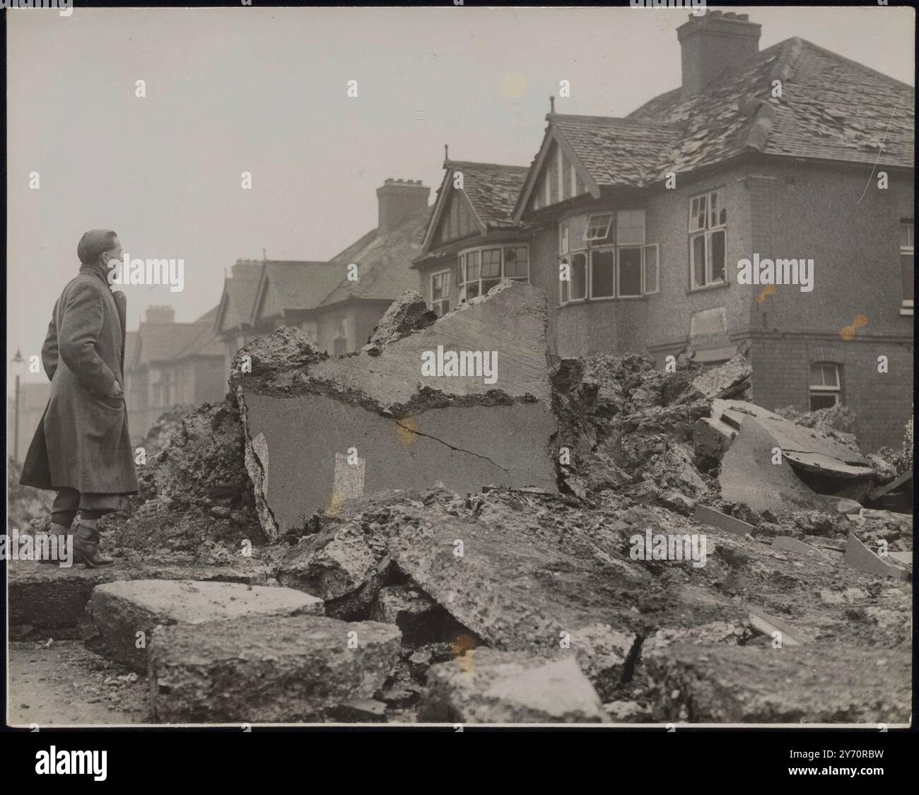 Slight house damage hi-res stock photography and images - Alamy