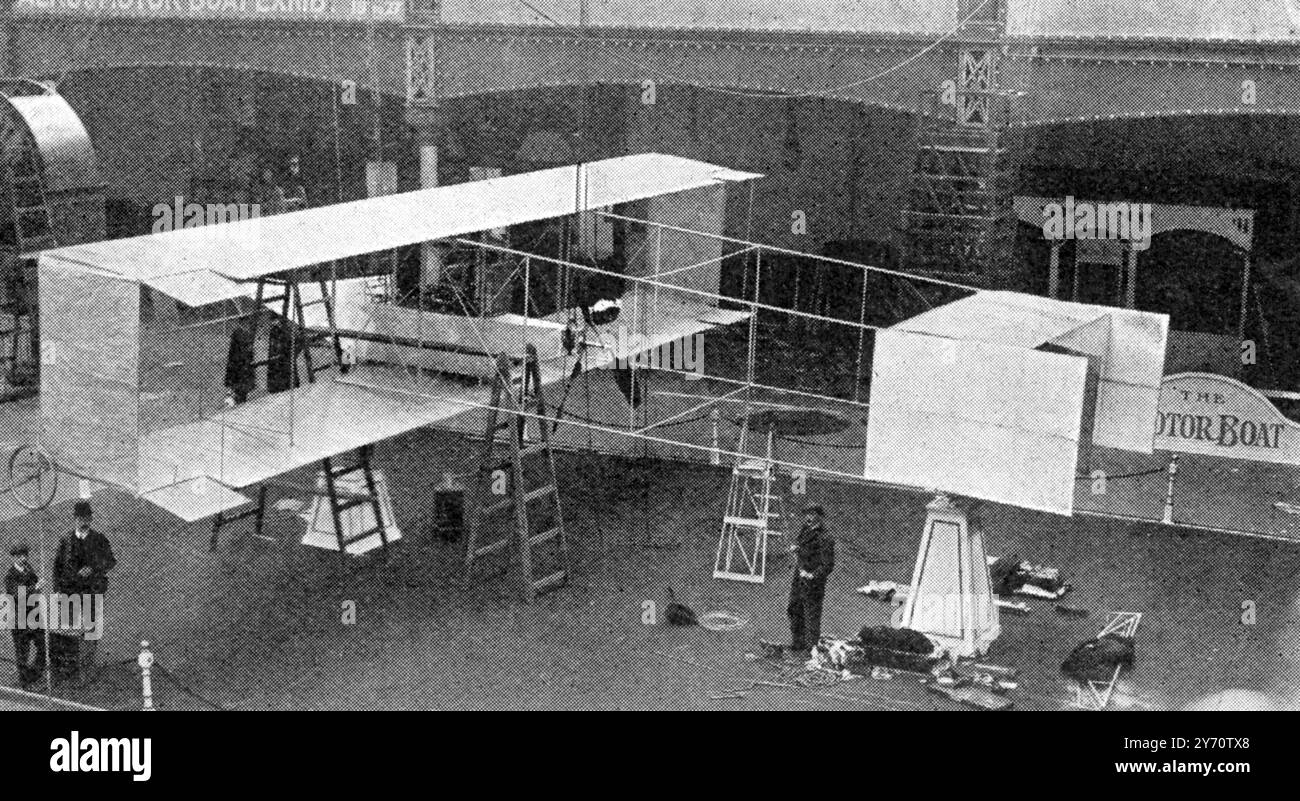 An all British Aeroplane : The Howard T Wright bi-plane at Olympia ...