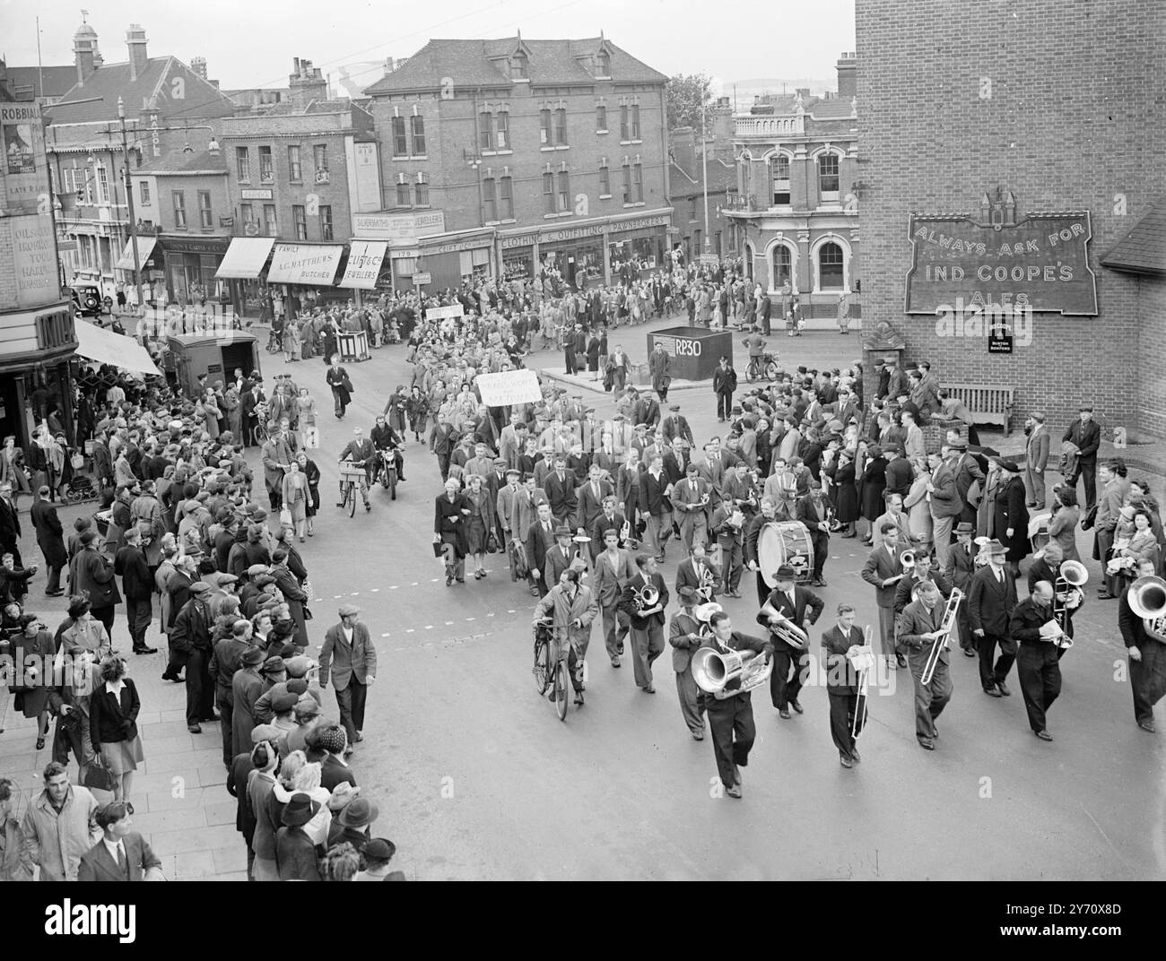 High street protest Black and White Stock Photos & Images - Alamy