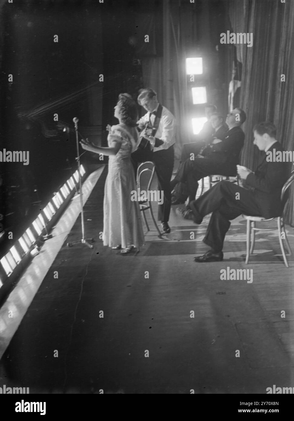 Stage Show at Lewisham Hippodrome . 1940 Stock Photo - Alamy