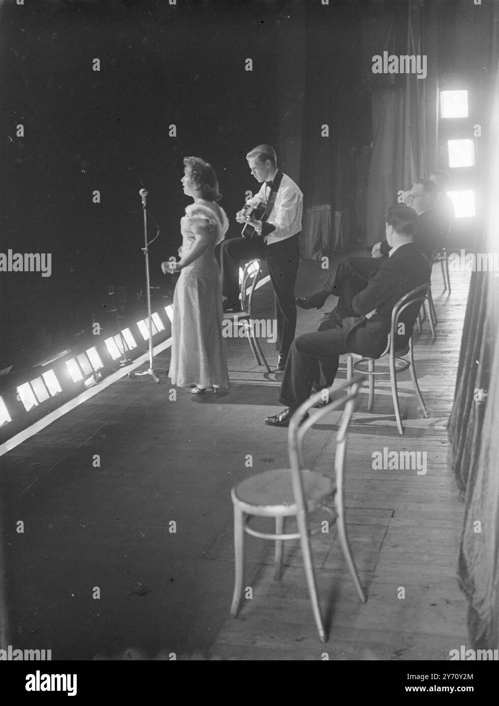 Stage Show at Lewisham Hippodrome . 1940 Stock Photo - Alamy