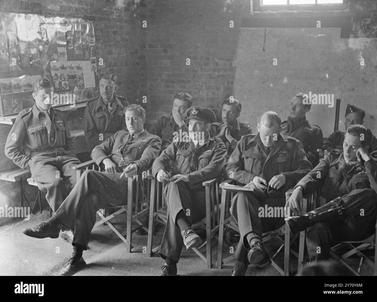R.A.F. Briefing . 1945 Stock Photo - Alamy