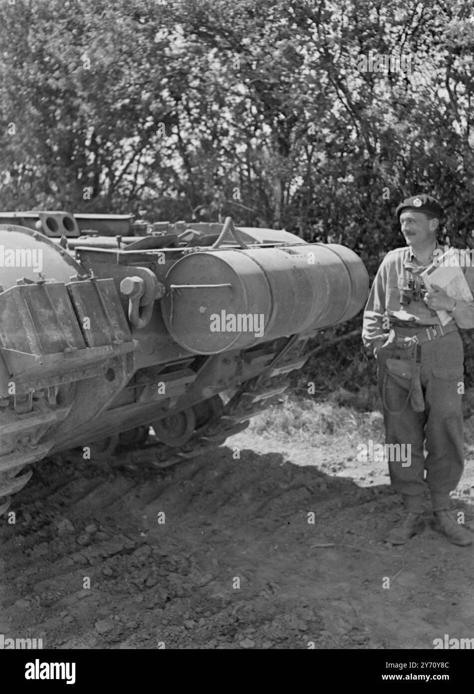 Tank scene 1945 Stock Photo - Alamy