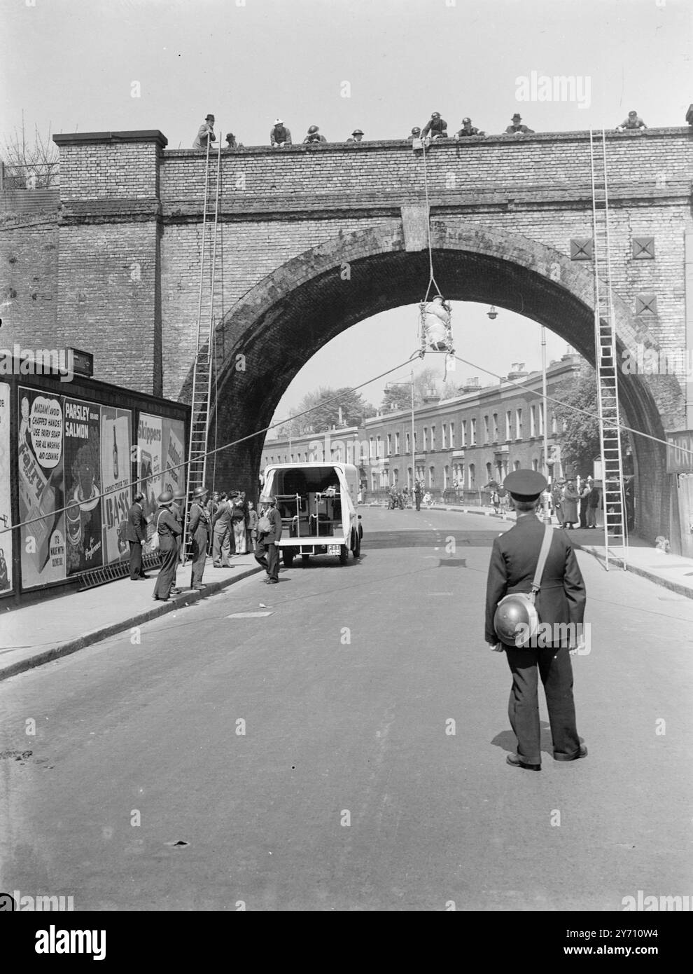 Civil defence ww2 Black and White Stock Photos & Images - Alamy